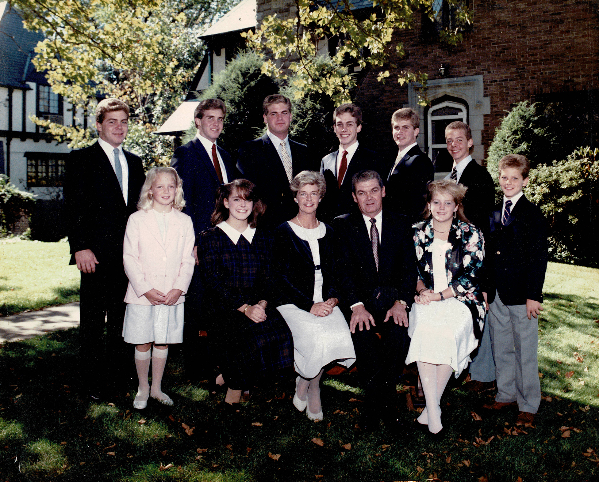 Table for 10: The Sullivan Family – Lancers Alumni Foundation